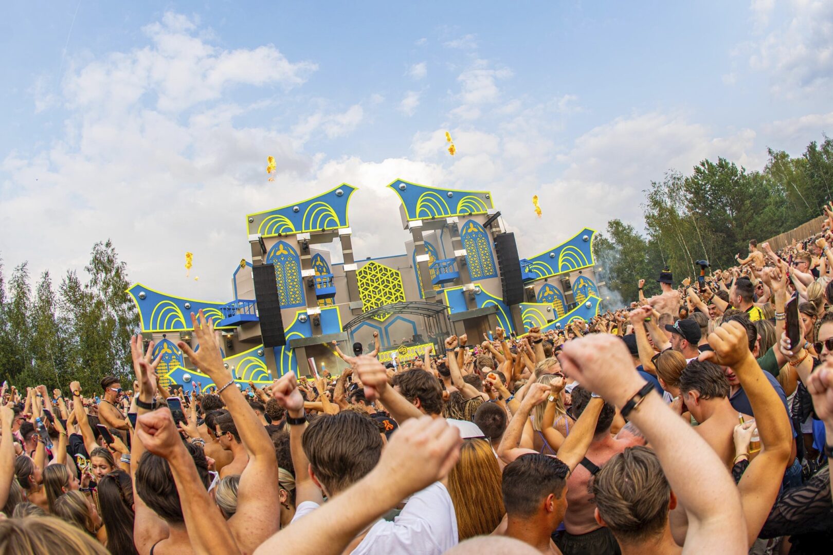 Decibel outdoor announces full 2025 line-up