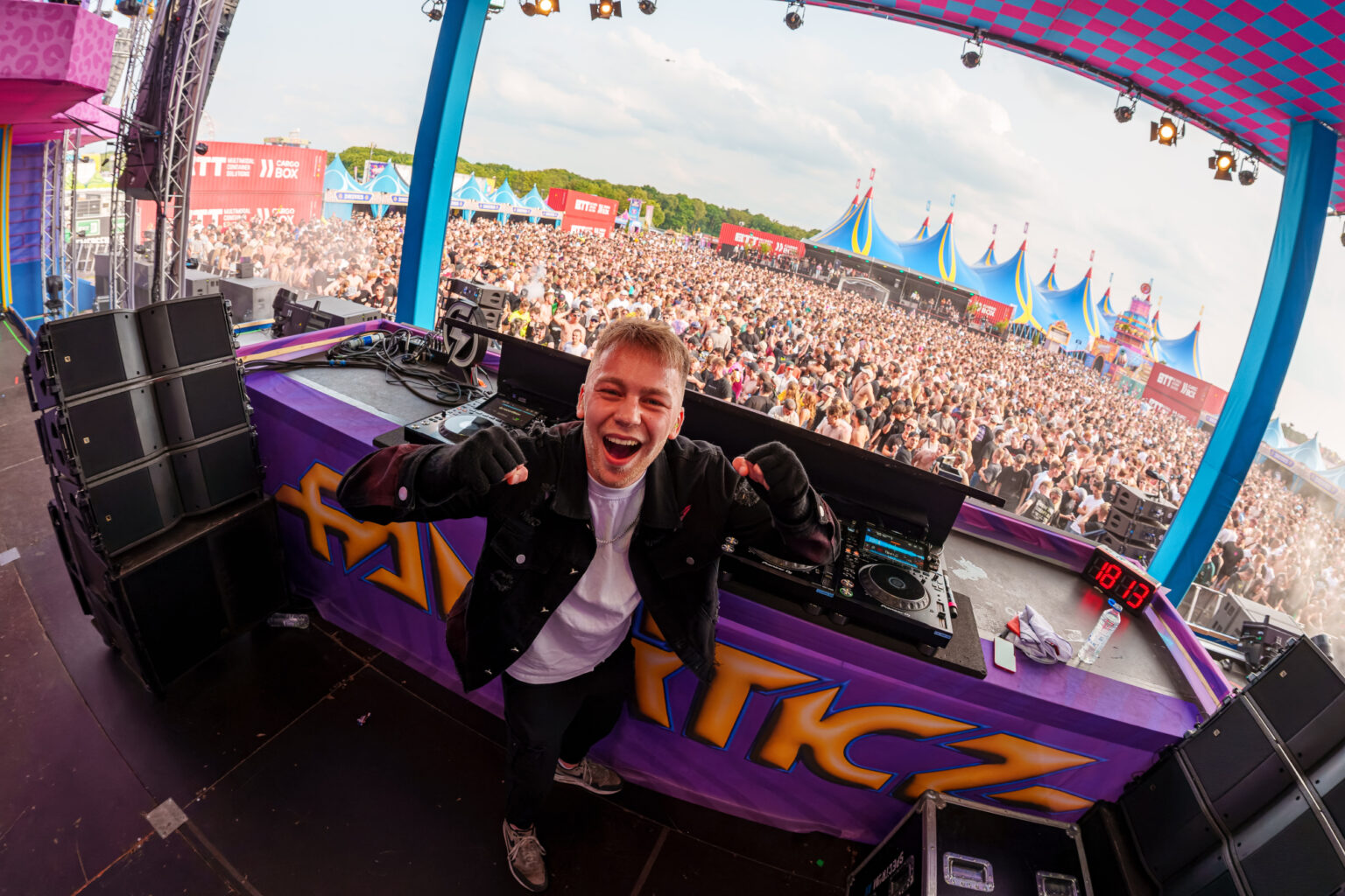 Defqon.1 2025 pakt uit met line-up:"Where Legends Rise"