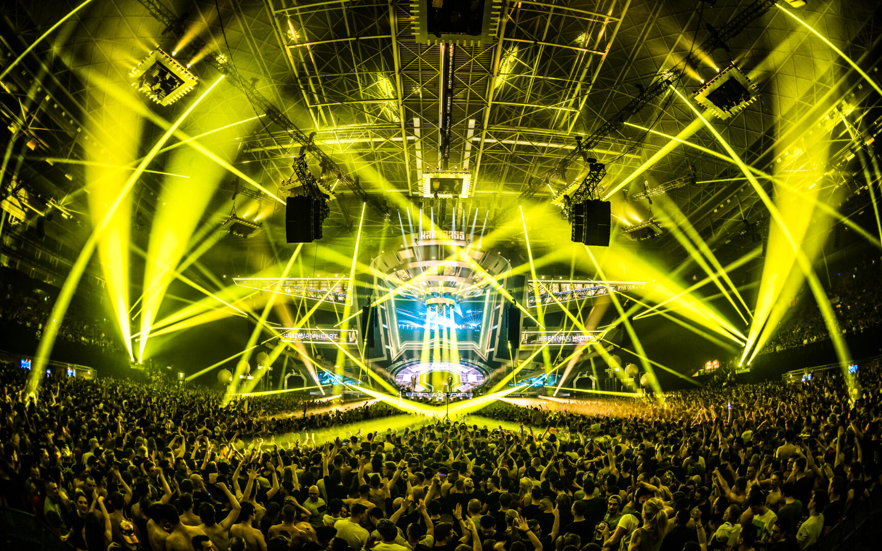 Hard Bass, Pussy Lounge and Loudness return